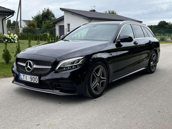 Melns Mercedes-Benz c-220 2018 Klaipėda, ar dzinēja tilpumu 1.95 L un nobraukumu 312 tūkst. km par 13300 €, foto 2 vietnē AUTOMOTO.COM.LV