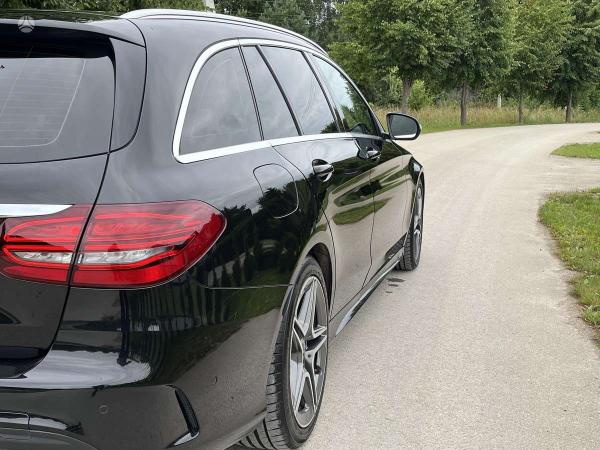 Melns Mercedes-Benz c-220 2018 Klaipėda, ar dzinēja tilpumu 1.95 L un nobraukumu 312 tūkst. km par 13300 €, foto 7 vietnē AUTOMOTO.COM.LV