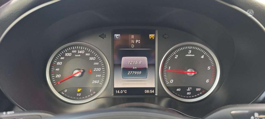 Black Mercedes-Benz c-220 2018 in Utena, with an engine capacity of 2.14 L and mileage of 278 thousand km for 9999 €, photo 14 on AUTOMOTO.COM.LV