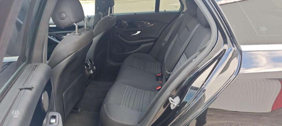 Black Mercedes-Benz c-220 2018 in Utena, with an engine capacity of 2.14 L and mileage of 278 thousand km for 9999 €, photo 16 on AUTOMOTO.COM.LV