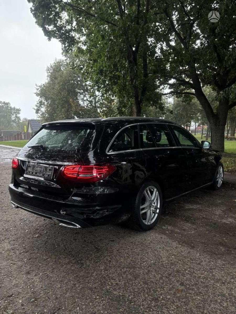 Melns Mercedes-Benz c-220 2018 Jonava, ar dzinēja tilpumu 1.95 L un nobraukumu 234 tūkst. km par 8800 €, foto 7 vietnē AUTOMOTO.COM.LV