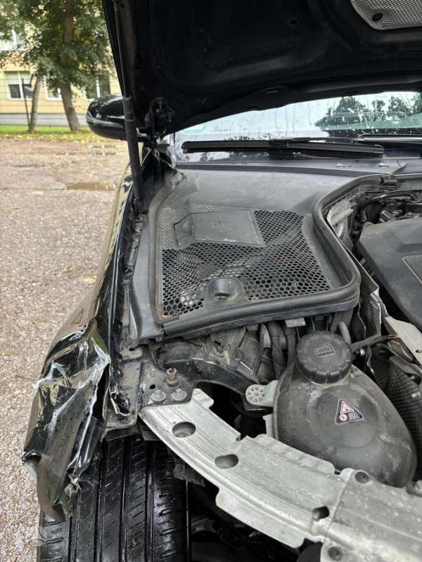 Мерседес Ц 220 2018 в Ионава на AUTOMOTO.COM.LV Черный Мерседес Ц 220 2018 в Ионава, объемом двигателя 1.95 л и пробегом 234 тыс. км за 8800 €, фото 11 на AUTOMOTO.COM.LV