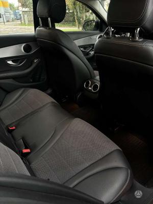 Melns Mercedes-Benz c-220 2018 Jonava, ar dzinēja tilpumu 1.95 L un nobraukumu 234 tūkst. km par 8800 €, foto 18 vietnē AUTOMOTO.COM.LV