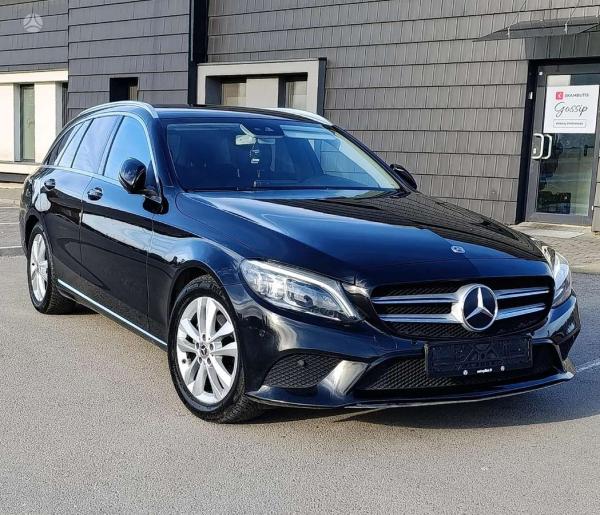 Melns Mercedes-Benz c-220 2019 Kauņa, ar dzinēja tilpumu 2.14 L un nobraukumu 221 tūkst. km par 10990 €, foto 5 vietnē AUTOMOTO.COM.LV
