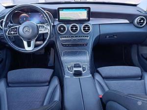 Black Mercedes-Benz c-220 2019 in Kaunas, with an engine capacity of 2.14 L and mileage of 221 thousand km for 10990 €, photo 7 on AUTOMOTO.COM.LV