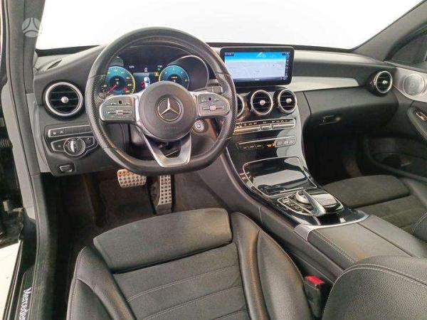 Black Mercedes-Benz c-220 2019 in Vilnius, with an engine capacity of 1.95 L and mileage of 225 thousand km for 16999 €, photo 5 on AUTOMOTO.COM.LV