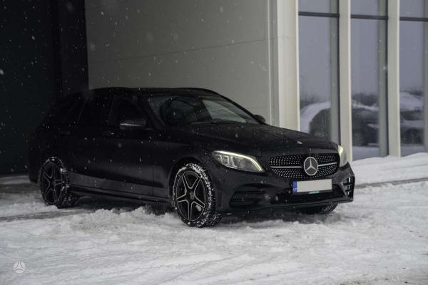 Black Mercedes-Benz c-220 2019 in Vilnius, with an engine capacity of 1.95 L and mileage of 226 thousand km for 18799 €, photo 2 on AUTOMOTO.COM.LV