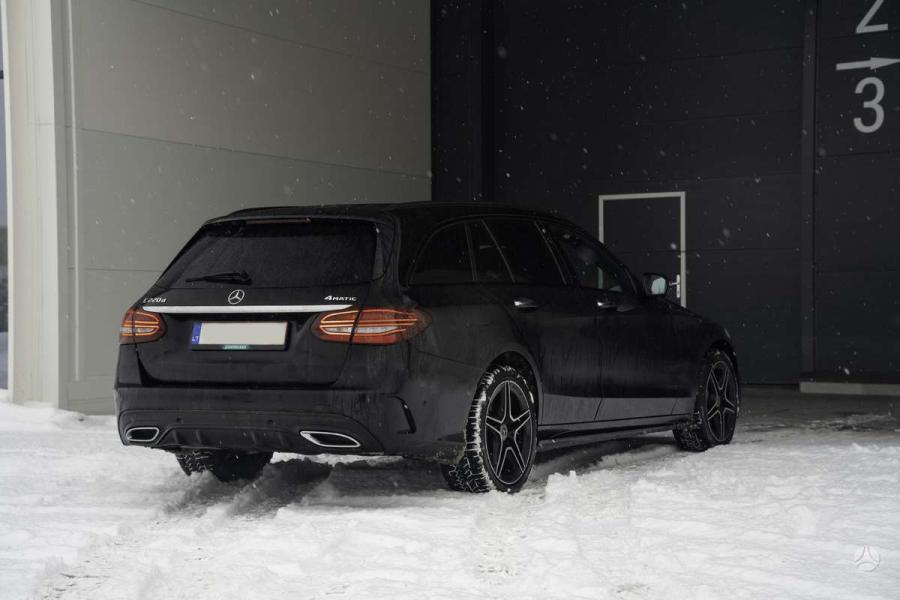 Black Mercedes-Benz c-220 2019 in Vilnius, with an engine capacity of 1.95 L and mileage of 226 thousand km for 18799 €, photo 8 on AUTOMOTO.COM.LV