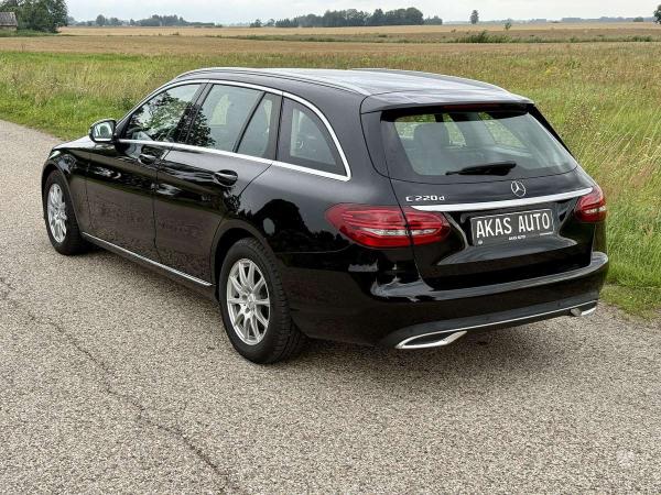 Melns Mercedes-Benz c-220 2019 Vilkaviškis, ar dzinēja tilpumu 1.95 L un nobraukumu 283 tūkst. km par 12900 €, foto 3 vietnē AUTOMOTO.COM.LV