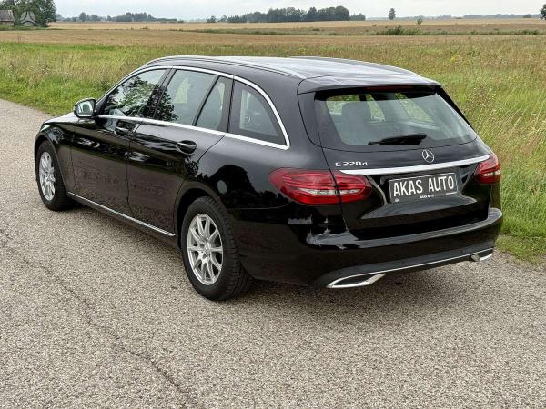 Black Mercedes-Benz c-220 2019 in Vilkaviskis, with an engine capacity of 1.95 L and mileage of 283 thousand km for 12800 €, photo 3 on AUTOMOTO.COM.LV
