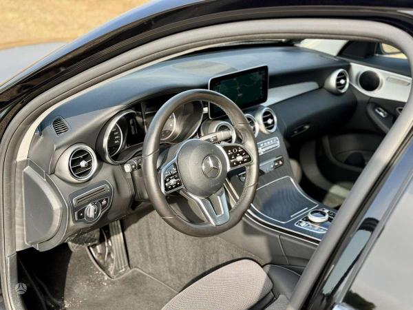 Black Mercedes-Benz c-220 2019 in Vilkaviskis, with an engine capacity of 1.95 L and mileage of 283 thousand km for 12800 €, photo 9 on AUTOMOTO.COM.LV
