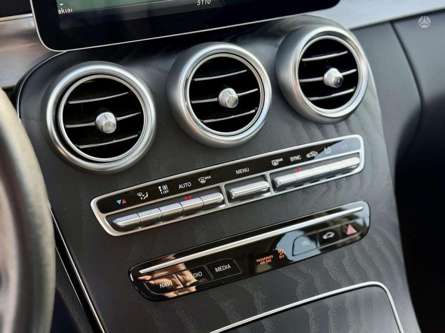 Black Mercedes-Benz c-220 2019 in Vilkaviskis, with an engine capacity of 1.95 L and mileage of 283 thousand km for 12800 €, photo 15 on AUTOMOTO.COM.LV