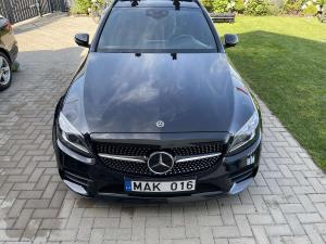 Black Mercedes-Benz c-220 2019 in Vilnius, with an engine capacity of 1.95 L and mileage of 291 thousand km for 16900 €, photo 3 on AUTOMOTO.COM.LV