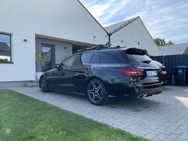 Black Mercedes-Benz c-220 2019 in Vilnius, with an engine capacity of 1.95 L and mileage of 291 thousand km for 16900 €, photo 7 on AUTOMOTO.COM.LV