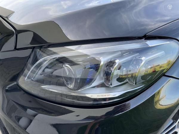 Black Mercedes-Benz c-220 2019 in Vilnius, with an engine capacity of 1.95 L and mileage of 291 thousand km for 16900 €, photo 11 on AUTOMOTO.COM.LV