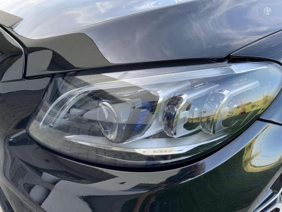 Black Mercedes-Benz c-220 2019 in Vilnius, with an engine capacity of 1.95 L and mileage of 291 thousand km for 16900 €, photo 11 on AUTOMOTO.COM.LV