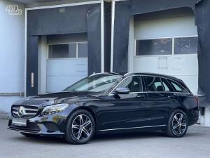 Melns Mercedes-Benz c-220 2020 Kauņa, ar dzinēja tilpumu 2.00 L un nobraukumu 76 tūkst. km par 28477 €, foto 2 vietnē AUTOMOTO.COM.LV