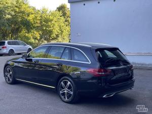 Melns Mercedes-Benz c-220 2020 Kauņa, ar dzinēja tilpumu 2.00 L un nobraukumu 76 tūkst. km par 28477 €, foto 4 vietnē AUTOMOTO.COM.LV