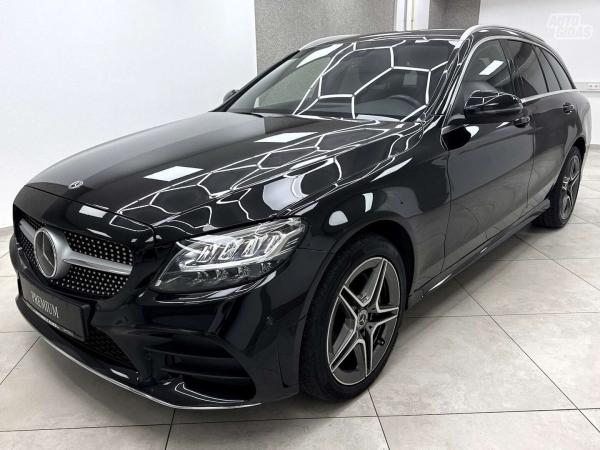 Melns Mercedes-Benz c-220 2020 Kauņa, ar dzinēja tilpumu 2.00 L un nobraukumu 55 tūkst. km par 32903 €, foto 2 vietnē AUTOMOTO.COM.LV