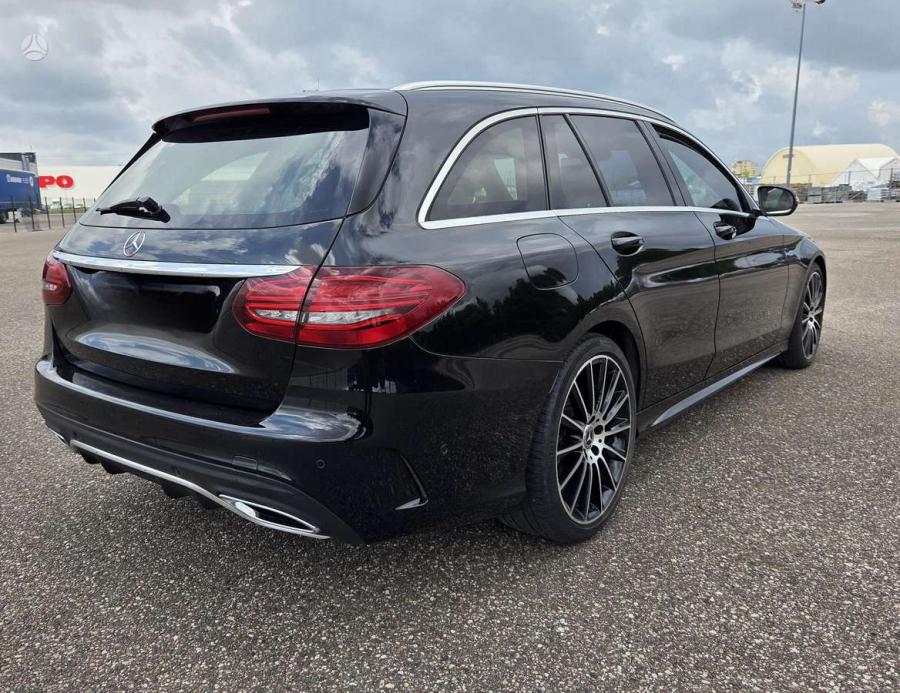 Black Mercedes-Benz c-220 2020 in Kaunas, with an engine capacity of 2.00 L and mileage of 280 thousand km for 16500 €, photo 6 on AUTOMOTO.COM.LV