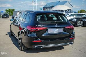 Melns Mercedes-Benz c-220 2021 Marijampole, ar dzinēja tilpumu 2.00 L un nobraukumu 255 tūkst. km par 19950 €, foto 10 vietnē AUTOMOTO.COM.LV