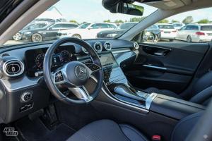 Melns Mercedes-Benz c-220 2021 Marijampole, ar dzinēja tilpumu 2.00 L un nobraukumu 255 tūkst. km par 19950 €, foto 18 vietnē AUTOMOTO.COM.LV