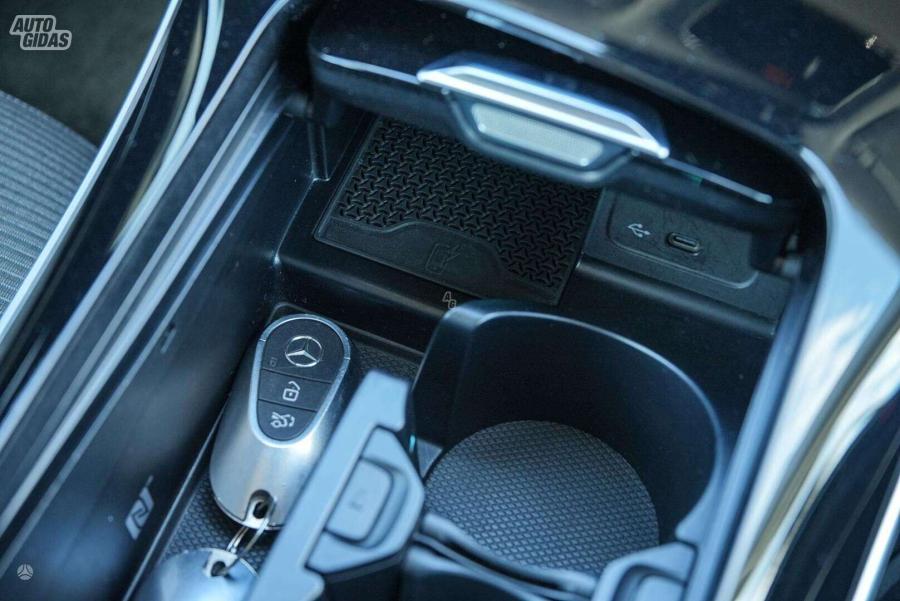 Melns Mercedes-Benz c-220 2021 Marijampole, ar dzinēja tilpumu 2.00 L un nobraukumu 255 tūkst. km par 19950 €, foto 31 vietnē AUTOMOTO.COM.LV