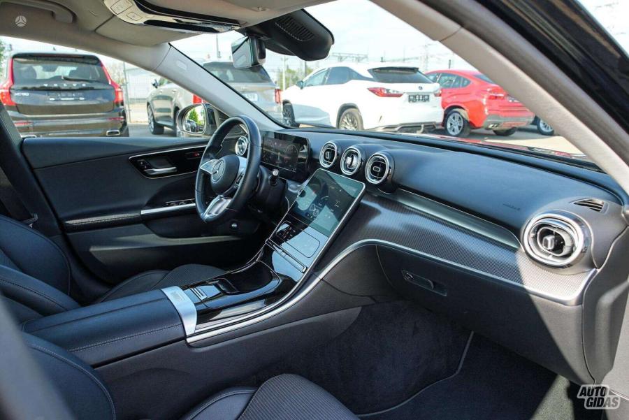 Melns Mercedes-Benz c-220 2021 Marijampole, ar dzinēja tilpumu 2.00 L un nobraukumu 255 tūkst. km par 19950 €, foto 35 vietnē AUTOMOTO.COM.LV