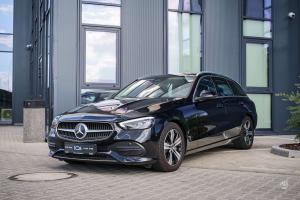 Черный Мерседес Ц 220 2021 в Каунас, объемом двигателя 1.99 л и пробегом 255 тыс. км за 18950 €, фото 3 на AUTOMOTO.COM.LV