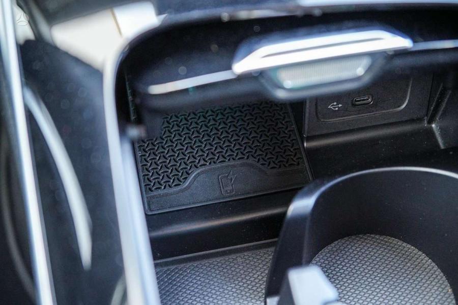 Черный Мерседес Ц 220 2021 в Каунас, объемом двигателя 1.99 л и пробегом 255 тыс. км за 18950 €, фото 24 на AUTOMOTO.COM.LV
