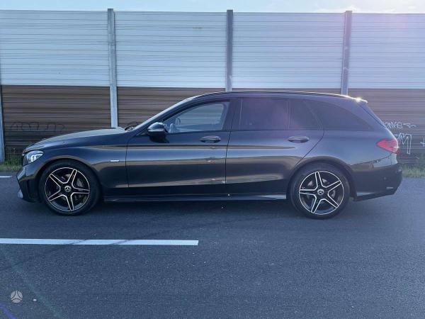 Melns Mercedes-Benz c-220 2021 Kauņa, ar dzinēja tilpumu 1.95 L un nobraukumu 230 tūkst. km par 17299 €, foto 4 vietnē AUTOMOTO.COM.LV