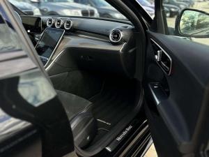 Black Mercedes-Benz c-220 2021 in Kaunas, with an engine capacity of 1.99 L and mileage of 95 thousand km for 31499 €, photo 34 on AUTOMOTO.COM.LV