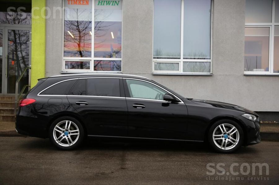 Melns Mercedes-Benz c-220 2022 Rīga, ar dzinēja tilpumu 2.00 L un nobraukumu 185 tūkst. km par 24495 €, foto 3 vietnē AUTOMOTO.COM.LV