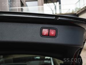 Черный Мерседес Ц 220 2022 в Рига, объемом двигателя 2.00 л и пробегом 64 тыс. км за 28900 €, фото 10 на AUTOMOTO.COM.LV