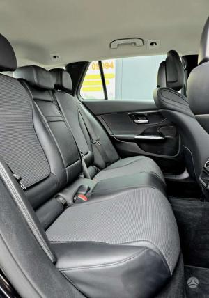 Melns Mercedes-Benz c-220 2022 Tauragė, ar dzinēja tilpumu 2.00 L un nobraukumu 262 tūkst. km par 18500 €, foto 25 vietnē AUTOMOTO.COM.LV