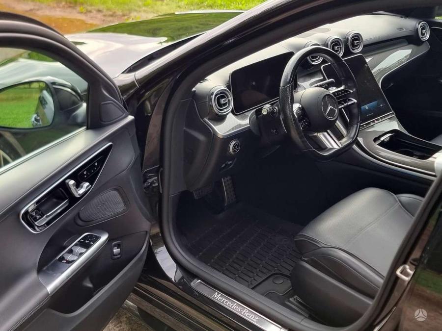 Melns Mercedes-Benz c-220 2022 Tauragė, ar dzinēja tilpumu 2.00 L un nobraukumu 300 tūkst. km par 19900 €, foto 14 vietnē AUTOMOTO.COM.LV