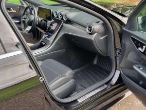 Melns Mercedes-Benz c-220 2022 Tauragė, ar dzinēja tilpumu 2.00 L un nobraukumu 300 tūkst. km par 19900 €, foto 18 vietnē AUTOMOTO.COM.LV
