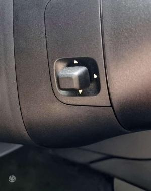 Melns Mercedes-Benz c-220 2022 Tauragė, ar dzinēja tilpumu 2.00 L un nobraukumu 300 tūkst. km par 19900 €, foto 28 vietnē AUTOMOTO.COM.LV