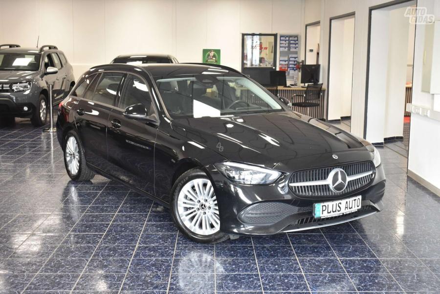 Black Mercedes-Benz c-220 2023 in Kaunas, with an engine capacity of 2.00 L and mileage of 94 thousand km for 28446 €, photo 1 on AUTOMOTO.COM.LV