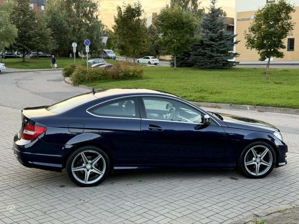 Zils Mercedes-Benz c-220 2012 Viļņa, ar dzinēja tilpumu 2.20 L un nobraukumu 235 tūkst. km par 6900 €, foto 5 vietnē AUTOMOTO.COM.LV