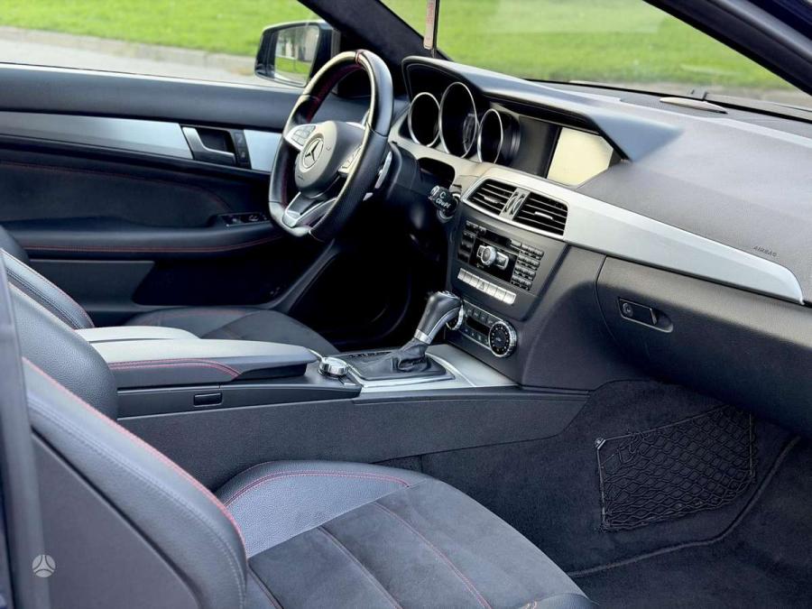 Blue Mercedes-Benz c-220 2012 in Vilnius, with an engine capacity of 2.20 L and mileage of 235 thousand km for 6900 €, photo 16 on AUTOMOTO.COM.LV