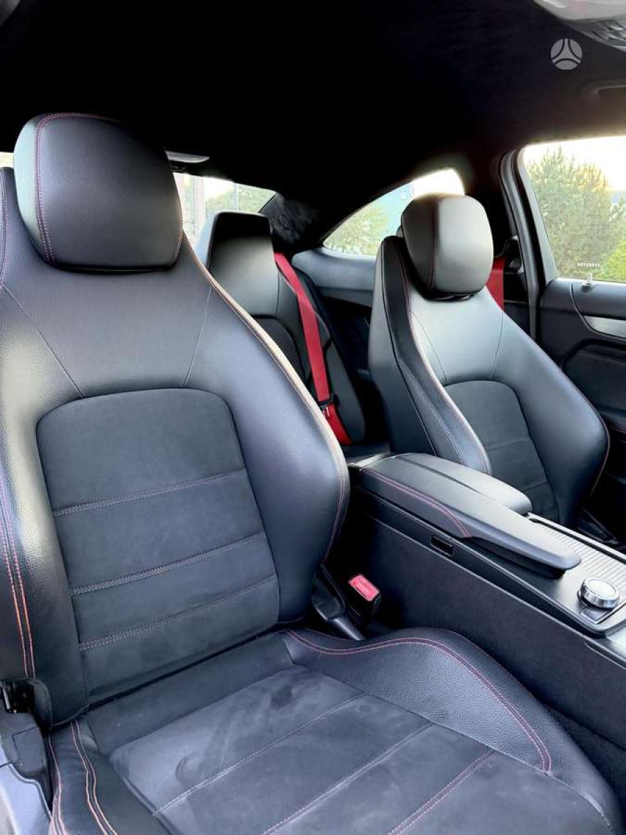 Blue Mercedes-Benz c-220 2012 in Vilnius, with an engine capacity of 2.20 L and mileage of 235 thousand km for 6900 €, photo 18 on AUTOMOTO.COM.LV