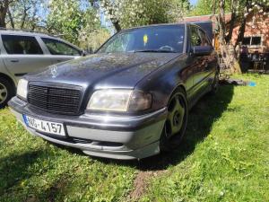 Zils Mercedes-Benz c-220 1996 Rīga, ar dzinēja tilpumu 2.20 L un nobraukumu 330 tūkst. km par 1100 €, foto  vietnē AUTOMOTO.COM.LV