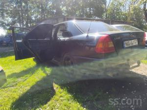 Zils Mercedes-Benz c-220 1996 Rīga, ar dzinēja tilpumu 2.20 L un nobraukumu 330 tūkst. km par 1100 €, foto 9 vietnē AUTOMOTO.COM.LV