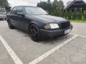 Zils Mercedes-Benz c-220 1996 Rīga, ar dzinēja tilpumu 2.20 L un nobraukumu 330 tūkst. km par 1100 €, foto 18 vietnē AUTOMOTO.COM.LV