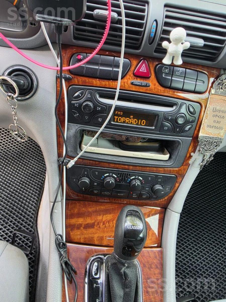 Zils Mercedes-Benz c-220 2001 Rīga, ar dzinēja tilpumu 2.20 L un nobraukumu 230 tūkst. km par 1750 €, foto 10 vietnē AUTOMOTO.COM.LV