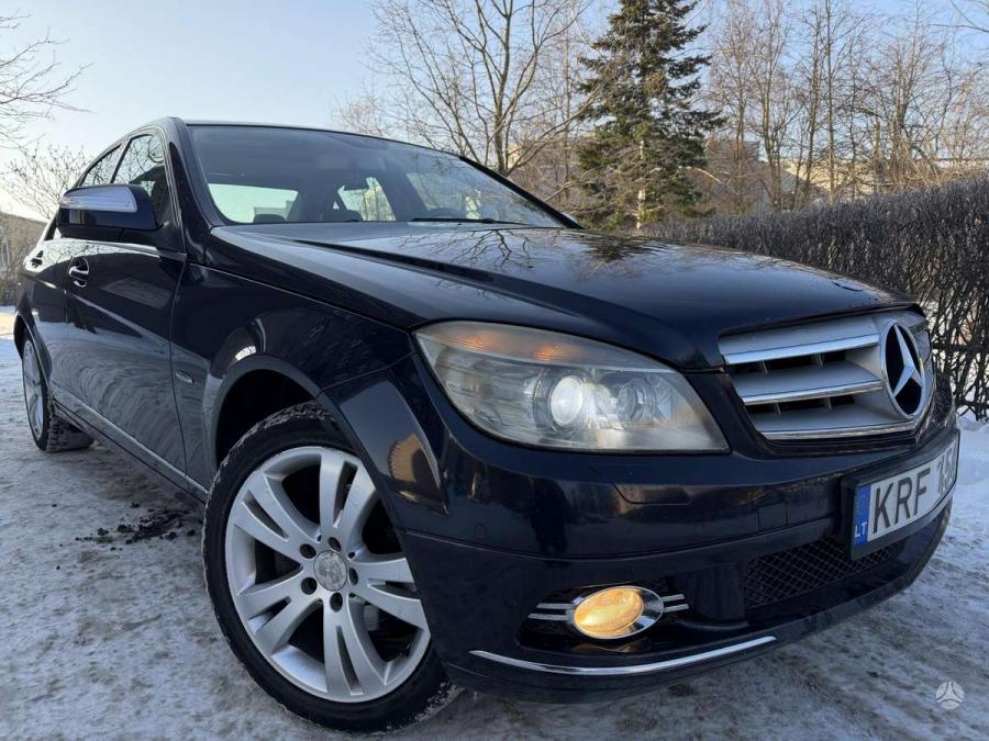 Blue Mercedes-Benz c-220 2007 in Kaunas, with an engine capacity of 2.15 L and mileage of 400 thousand km for 4650 €, photo 2 on AUTOMOTO.COM.LV