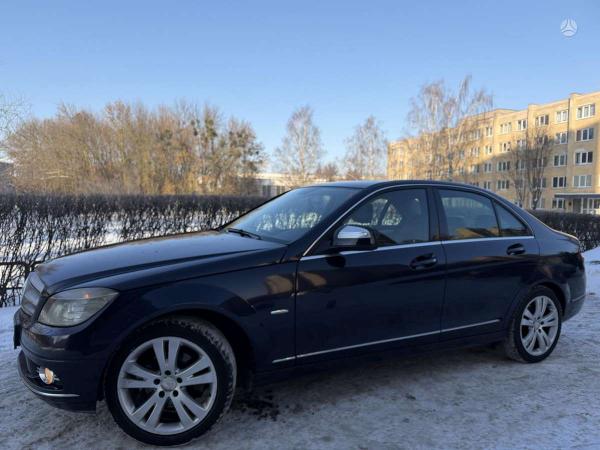 Zils Mercedes-Benz c-220 2007 Kauņa, ar dzinēja tilpumu 2.15 L un nobraukumu 400 tūkst. km par 4650 €, foto 9 vietnē AUTOMOTO.COM.LV