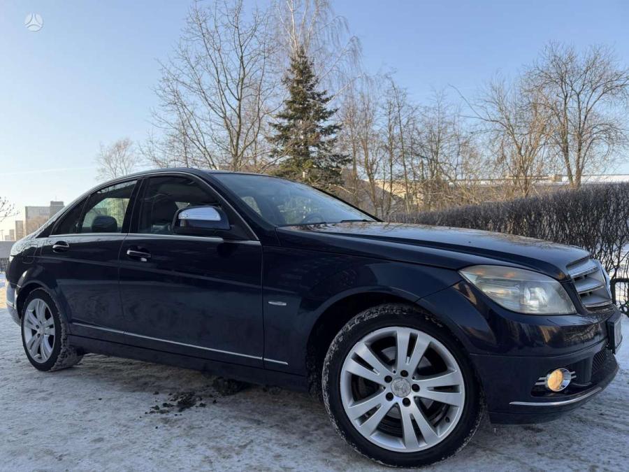 Blue Mercedes-Benz c-220 2007 in Kaunas, with an engine capacity of 2.15 L and mileage of 400 thousand km for 4650 €, photo 24 on AUTOMOTO.COM.LV