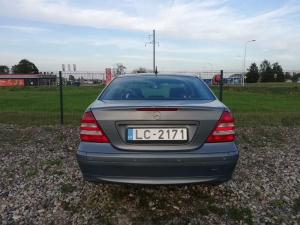Zils Mercedes-Benz c-220 2007 Saldus, ar dzinēja tilpumu 2.20 L un nobraukumu 325 tūkst. km par 2500 €, foto 7 vietnē AUTOMOTO.COM.LV